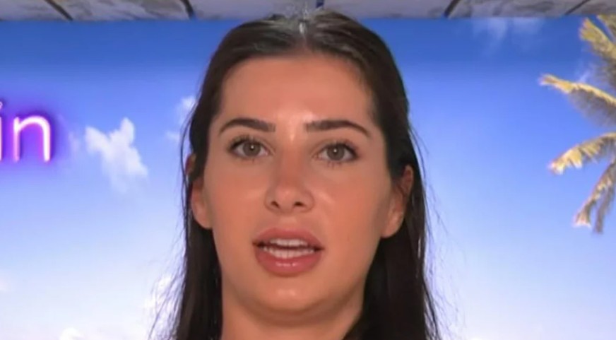 Love Island's Yasmin Pettet Mourns Death of Cat Miaow Miaow