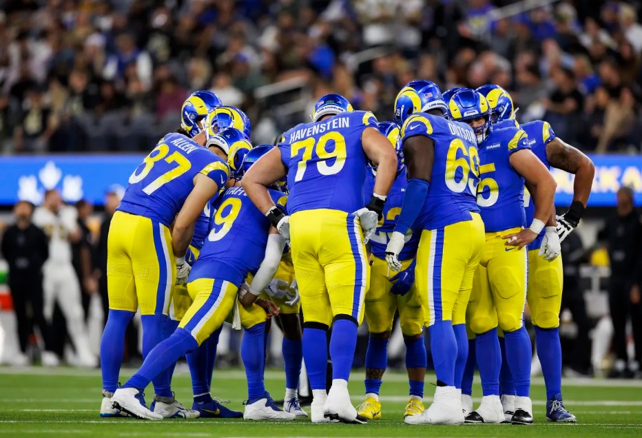 LA Rams dominate Buccaneers with commanding 34–7 win